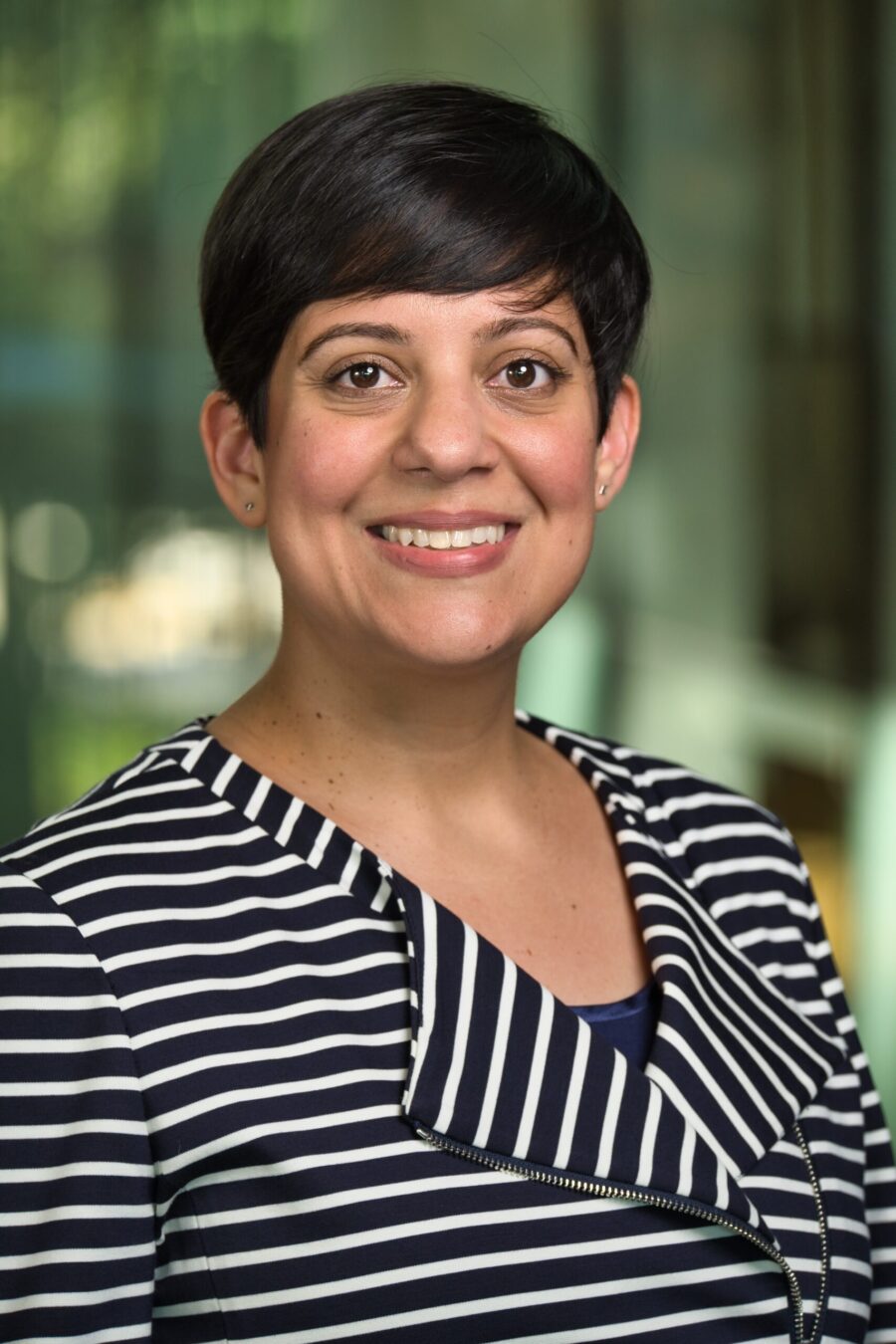 Asiya Bari | Foster School of Business