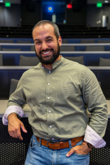 Levi Velez Reed | Foster School of Business